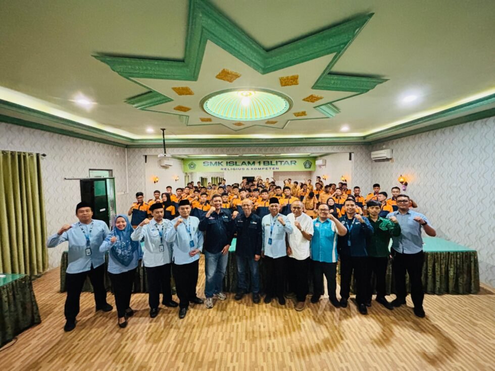 SMK Islam 1 Blitar Hadirkan PT POMI dalam Industri Mengajar: Kupas ...